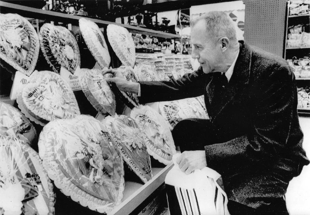 AmericanMafia.com - Feature Articles 571